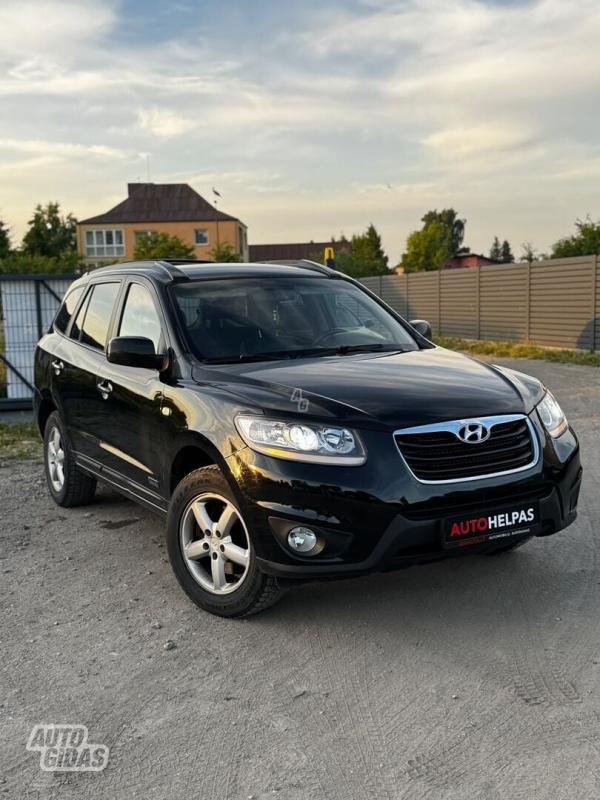 Black Hyundai Santa Fe 2007 in Klaipeda, with an engine capacity of 2.20 L and mileage of 350 thousand km for 4250 €, photo 1 on AUTOMOTO.COM.LV