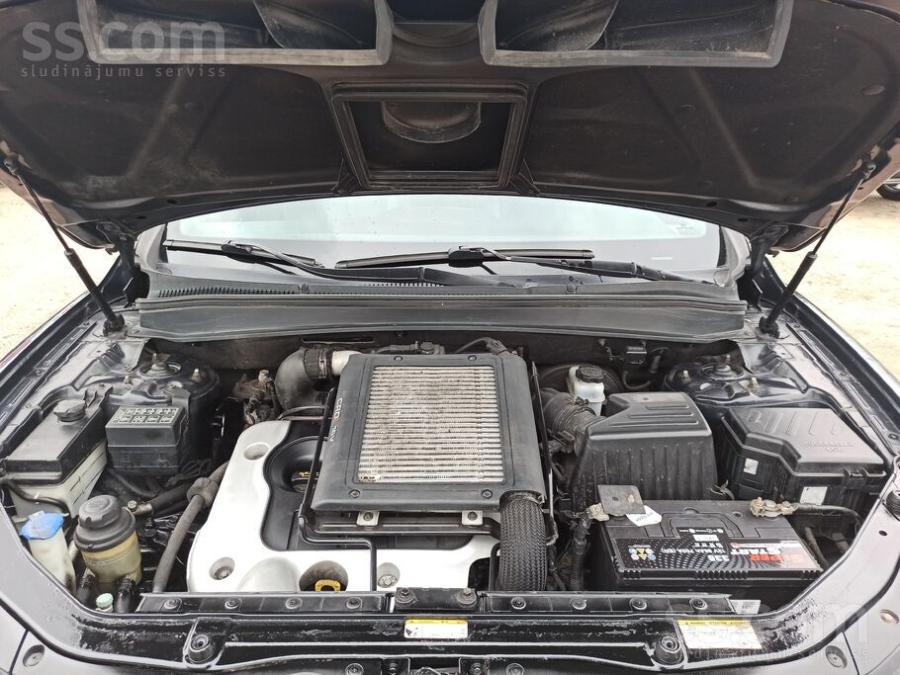 Black Hyundai Santa Fe 2007 in Daugavpils, with an engine capacity of 2.20 L and mileage of 0 thousand km for 4300 €, photo 10 on AUTOMOTO.COM.LV