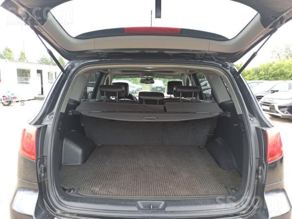 Black Hyundai Santa Fe 2007 in Daugavpils, with an engine capacity of 2.20 L and mileage of 0 thousand km for 4300 €, photo 10 on AUTOMOTO.COM.LV