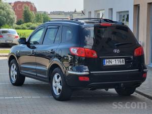 Melns Hyundai Santa Fe 2007 Jelgava, ar dzinēja tilpumu 2.20 L un nobraukumu 304 tūkst. km par 3290 €, foto 4 vietnē AUTOMOTO.COM.LV