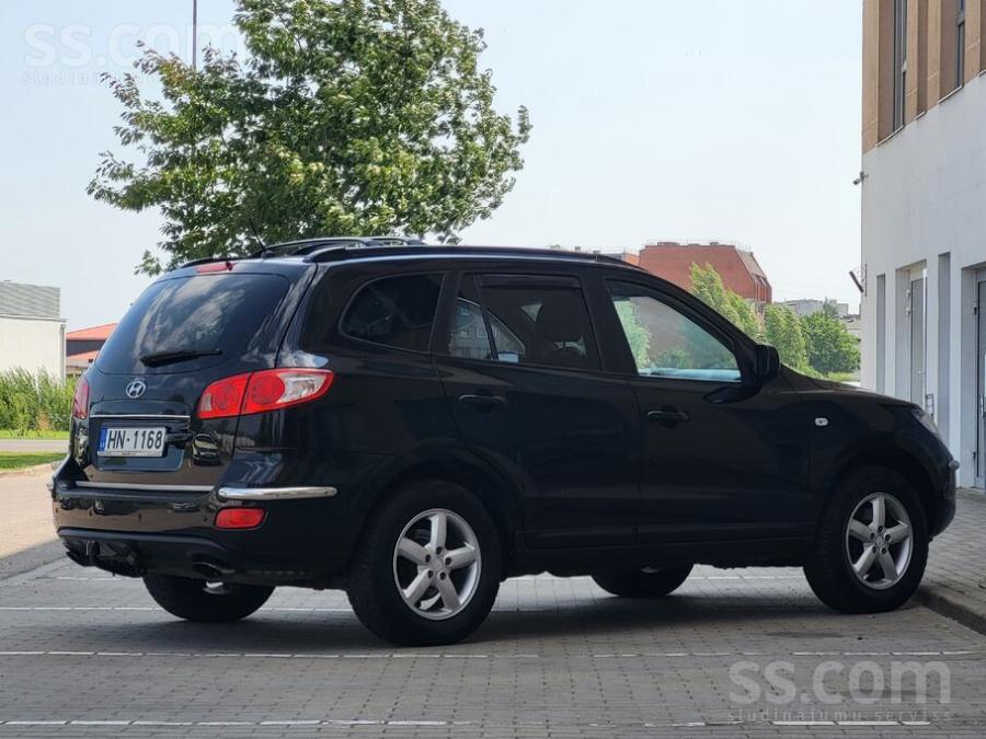 Melns Hyundai Santa Fe 2007 Jelgava, ar dzinēja tilpumu 2.20 L un nobraukumu 304 tūkst. km par 3290 €, foto 9 vietnē AUTOMOTO.COM.LV