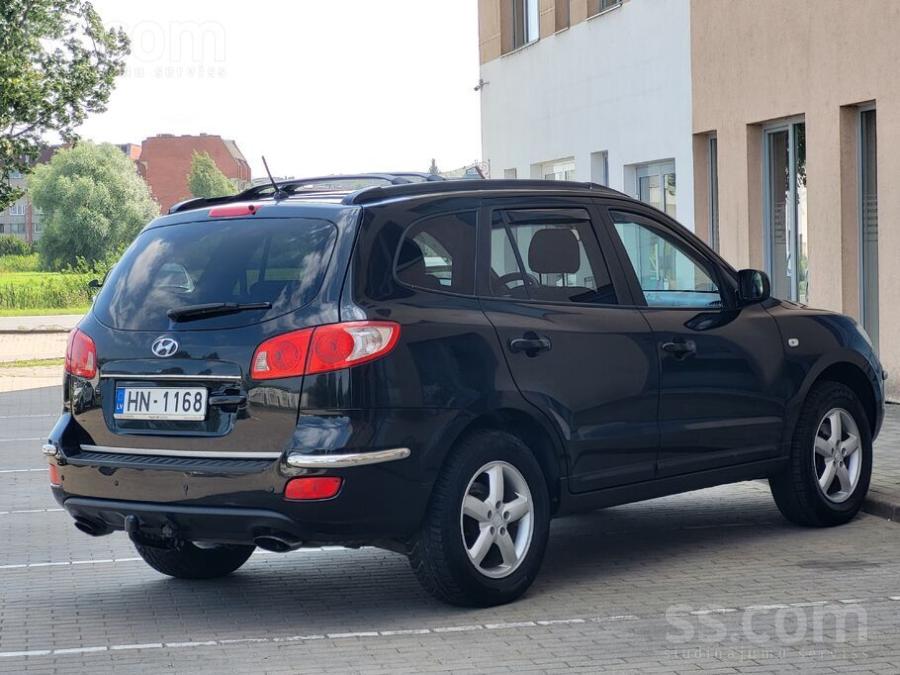 Melns Hyundai Santa Fe 2007 Jelgava, ar dzinēja tilpumu 2.20 L un nobraukumu 304 tūkst. km par 3290 €, foto 10 vietnē AUTOMOTO.COM.LV