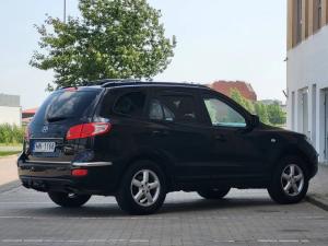 Black Hyundai Santa Fe 2007 in Jelgava, with an engine capacity of 2.20 L and mileage of 304 thousand km for 3290 €, photo 9 on AUTOMOTO.COM.LV