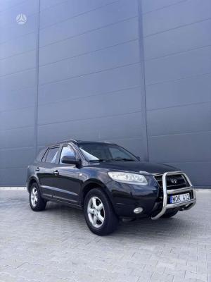 Melns Hyundai Santa Fe 2007 Šauļi, ar dzinēja tilpumu 2.19 L un nobraukumu 329 tūkst. km par 3250 €, foto  vietnē AUTOMOTO.COM.LV