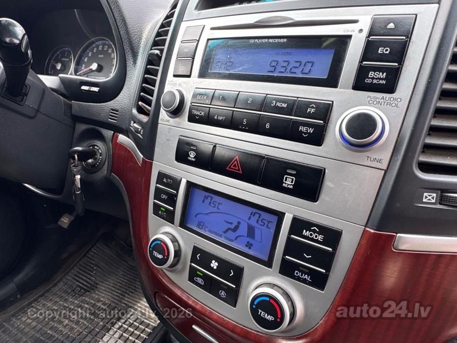 Melns Hyundai Santa Fe 2007 Rapla, ar dzinēja tilpumu 2.20 L un nobraukumu 0 tūkst. km par 1800 €, foto 14 vietnē AUTOMOTO.COM.LV