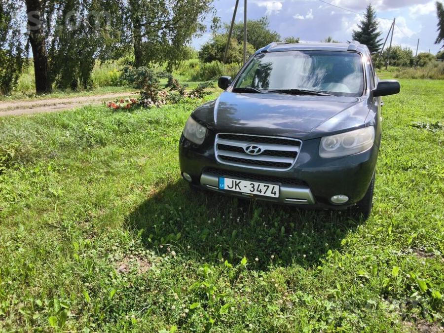 Melns Hyundai Santa Fe 2007 Jelgava, ar dzinēja tilpumu 2.20 L un nobraukumu 230 tūkst. km par 3500 €, foto 3 vietnē AUTOMOTO.COM.LV