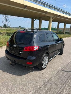 Melns Hyundai Santa Fe 2007 Marijampole, ar dzinēja tilpumu 2.19 L un nobraukumu 206 tūkst. km par 3650 €, foto 4 vietnē AUTOMOTO.COM.LV
