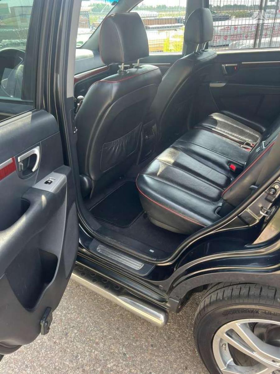 Melns Hyundai Santa Fe 2007 Marijampole, ar dzinēja tilpumu 2.19 L un nobraukumu 206 tūkst. km par 3650 €, foto 12 vietnē AUTOMOTO.COM.LV