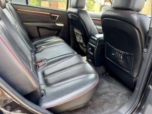 Black Hyundai Santa Fe 2007 in Marijampole, with an engine capacity of 2.19 L and mileage of 245 thousand km for 4490 €, photo 15 on AUTOMOTO.COM.LV