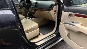 Black Hyundai Santa Fe 2007 in Kaunas, with an engine capacity of 2.19 L and mileage of 3 thousand km for 3650 €, photo 15 on AUTOMOTO.COM.LV