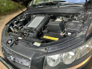 Black Hyundai Santa Fe 2007 in Vilnius, with an engine capacity of 2.19 L and mileage of 331 thousand km for 1850 €, photo 13 on AUTOMOTO.COM.LV