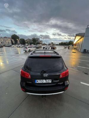 Melns Hyundai Santa Fe 2007 Viļņa, ar dzinēja tilpumu 2.19 L un nobraukumu 332 tūkst. km par 3000 €, foto 7 vietnē AUTOMOTO.COM.LV