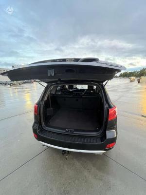 Melns Hyundai Santa Fe 2007 Viļņa, ar dzinēja tilpumu 2.19 L un nobraukumu 332 tūkst. km par 3000 €, foto 12 vietnē AUTOMOTO.COM.LV