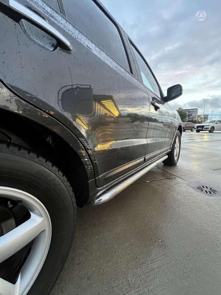 Melns Hyundai Santa Fe 2007 Viļņa, ar dzinēja tilpumu 2.19 L un nobraukumu 332 tūkst. km par 3000 €, foto 19 vietnē AUTOMOTO.COM.LV