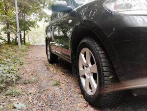 Black Hyundai Santa Fe 2007 in Vilnius, with an engine capacity of 2.19 L and mileage of 326 thousand km for 2950 €, photo 11 on AUTOMOTO.COM.LV