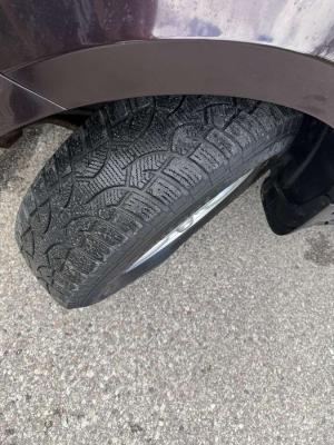 Black Hyundai Santa Fe 2007 in Marijampole, with an engine capacity of 2.19 L and mileage of 242 thousand km for 2999 €, photo 17 on AUTOMOTO.COM.LV