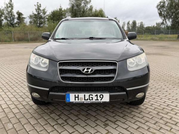 Хендай Санта Фе 2007 в Мариямполе на AUTOMOTO.COM.LV Черный Хендай Санта Фе 2007 в Мариямполе, объемом двигателя 2.19 л и пробегом 242 тыс. км за 2950 €, фото 9 на AUTOMOTO.COM.LV