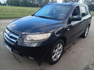 Black Hyundai Santa Fe 2007 in Taurage, with an engine capacity of 2.19 L and mileage of 271 thousand km for 3200 €, photo  on AUTOMOTO.COM.LV