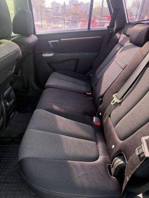 Black Hyundai Santa Fe 2007 in Kaunas, with an engine capacity of 2.19 L and mileage of 300 thousand km for 3500 €, photo 10 on AUTOMOTO.COM.LV