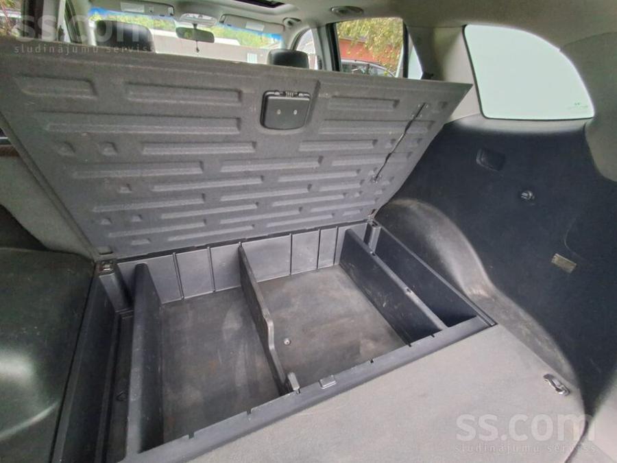 Melns Hyundai Santa Fe 2007 Jelgava, ar dzinēja tilpumu 2.20 L un nobraukumu 357 tūkst. km par 4000 €, foto 6 vietnē AUTOMOTO.COM.LV