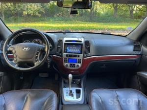 Melns Hyundai Santa Fe 2007 Rīga, ar dzinēja tilpumu 2.20 L un nobraukumu 0 tūkst. km par 3899 €, foto 13 vietnē AUTOMOTO.COM.LV
