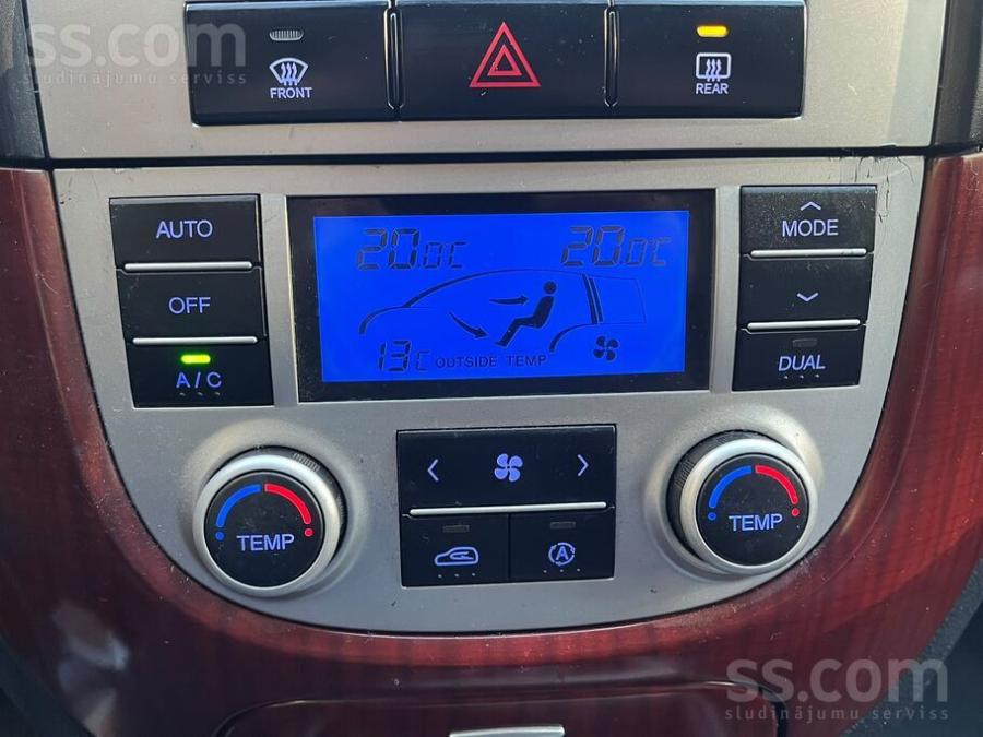 Melns Hyundai Santa Fe 2007 Rīga, ar dzinēja tilpumu 2.20 L un nobraukumu 0 tūkst. km par 3899 €, foto 21 vietnē AUTOMOTO.COM.LV