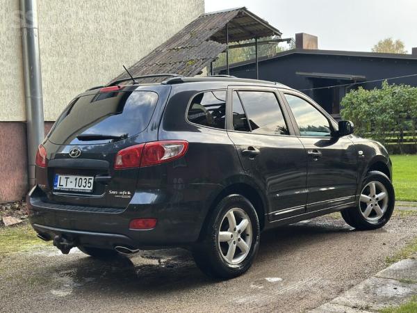 Melns Hyundai Santa Fe 2007 Tukums, ar dzinēja tilpumu 2.20 L un nobraukumu 384 tūkst. km par 2800 €, foto 10 vietnē AUTOMOTO.COM.LV