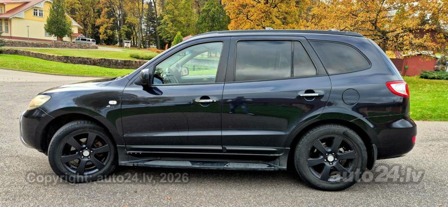 Black Hyundai Santa Fe 2007 in Tallinn, with an engine capacity of 2.20 L and mileage of 413 thousand km for 3700 €, photo 8 on AUTOMOTO.COM.LV