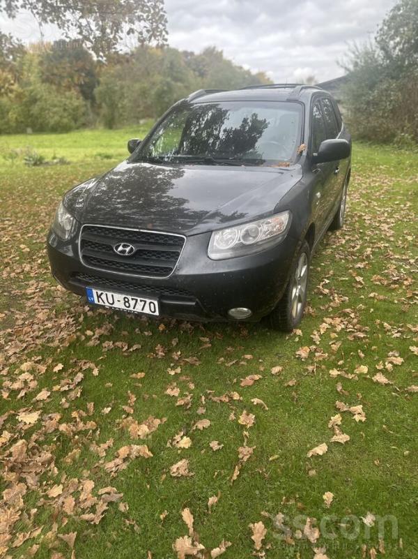 Melns Hyundai Santa Fe 2007 Valka, ar dzinēja tilpumu 2.20 L un nobraukumu 350 tūkst. km par 2750 €, foto 1 vietnē AUTOMOTO.COM.LV