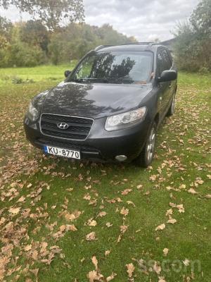Melns Hyundai Santa Fe 2007 Valka, ar dzinēja tilpumu 2.20 L un nobraukumu 350 tūkst. km par 2750 €, foto  vietnē AUTOMOTO.COM.LV