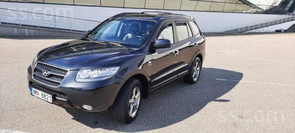 Melns Hyundai Santa Fe 2008 Rīga, ar dzinēja tilpumu 2.20 L un nobraukumu 228 tūkst. km par 4200 €, foto 1 vietnē AUTOMOTO.COM.LV