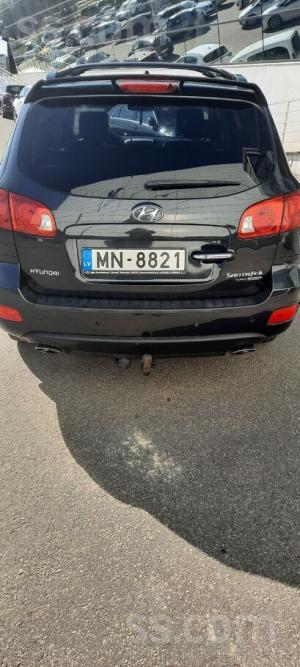 Melns Hyundai Santa Fe 2008 Rīga, ar dzinēja tilpumu 2.20 L un nobraukumu 228 tūkst. km par 4200 €, foto 3 vietnē AUTOMOTO.COM.LV