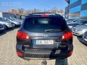 Melns Hyundai Santa Fe 2008 Rēzekne, ar dzinēja tilpumu 2.20 L un nobraukumu 0 tūkst. km par 5150 €, foto 9 vietnē AUTOMOTO.COM.LV