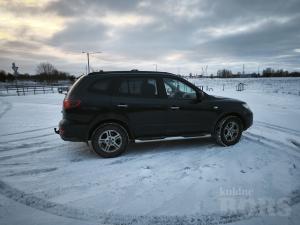 Melns Hyundai Santa Fe 2008 Tapa, ar dzinēja tilpumu 2.20 L un nobraukumu 292 tūkst. km par 3800 €, foto 3 vietnē AUTOMOTO.COM.LV