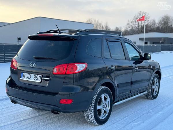 Melns Hyundai Santa Fe 2008 Kauņa, ar dzinēja tilpumu 2.20 L un nobraukumu 291 tūkst. km par 4000 €, foto 4 vietnē AUTOMOTO.COM.LV