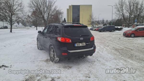 Melns Hyundai Santa Fe 2008 Narva, ar dzinēja tilpumu 2.20 L un nobraukumu 212 tūkst. km par 5500 €, foto 2 vietnē AUTOMOTO.COM.LV