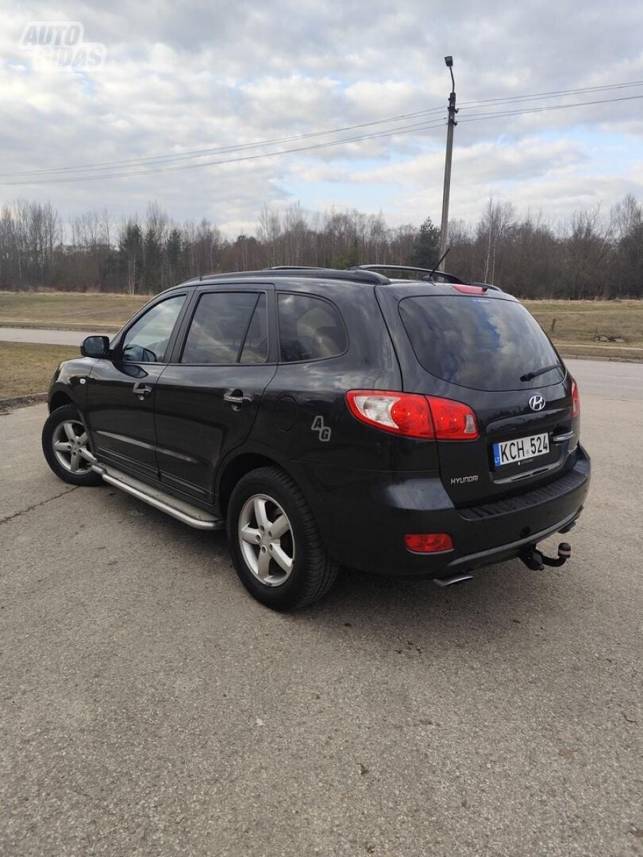 Melns Hyundai Santa Fe 2008 Utena, ar dzinēja tilpumu 2.20 L un nobraukumu 326 tūkst. km par 3600 €, foto 8 vietnē AUTOMOTO.COM.LV