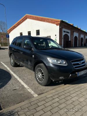 Black Hyundai Santa Fe 2008 in Narva, with an engine capacity of 2.20 L and mileage of 236 thousand km for 3700 €, photo 3 on AUTOMOTO.COM.LV
