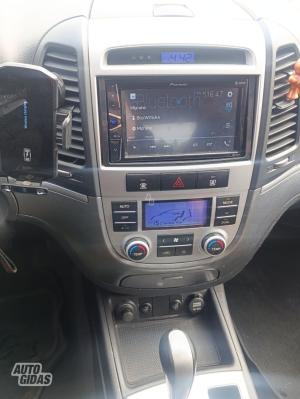 Melns Hyundai Santa Fe 2008 Kauņa, ar dzinēja tilpumu 2.20 L un nobraukumu 209 tūkst. km par 3900 €, foto 10 vietnē AUTOMOTO.COM.LV