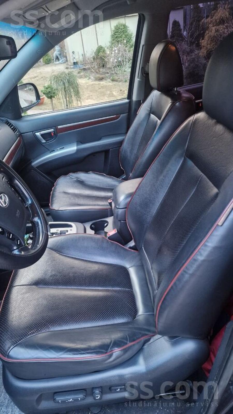Melns Hyundai Santa Fe 2008 Rīga, ar dzinēja tilpumu 2.20 L un nobraukumu 245 tūkst. km par 3800 €, foto 9 vietnē AUTOMOTO.COM.LV