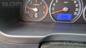 Melns Hyundai Santa Fe 2008 Rīga, ar dzinēja tilpumu 2.20 L un nobraukumu 245 tūkst. km par 3800 €, foto 18 vietnē AUTOMOTO.COM.LV