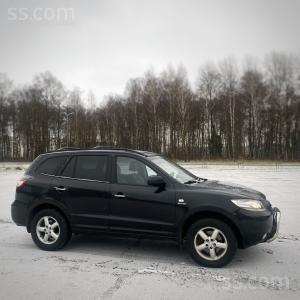 Melns Hyundai Santa Fe 2008 Aizkraukle, ar dzinēja tilpumu 2.20 L un nobraukumu 190 tūkst. km par 3700 €, foto 3 vietnē AUTOMOTO.COM.LV