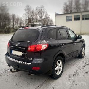 Melns Hyundai Santa Fe 2008 Aizkraukle, ar dzinēja tilpumu 2.20 L un nobraukumu 190 tūkst. km par 3700 €, foto 4 vietnē AUTOMOTO.COM.LV