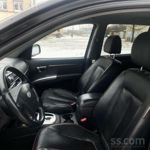 Melns Hyundai Santa Fe 2008 Aizkraukle, ar dzinēja tilpumu 2.20 L un nobraukumu 190 tūkst. km par 3700 €, foto 6 vietnē AUTOMOTO.COM.LV