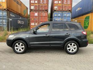 Black Hyundai Santa Fe 2008 in Vilnius, with an engine capacity of 2.19 L and mileage of 272 thousand km for 2700 €, photo 7 on AUTOMOTO.COM.LV