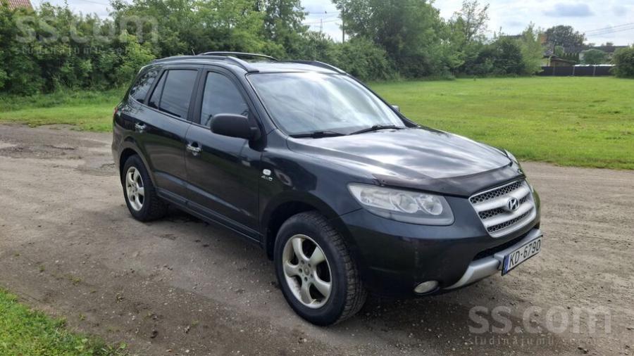 Melns Hyundai Santa Fe 2008 Jelgava, ar dzinēja tilpumu 2.20 L un nobraukumu 319 tūkst. km par 3700 €, foto 1 vietnē AUTOMOTO.COM.LV