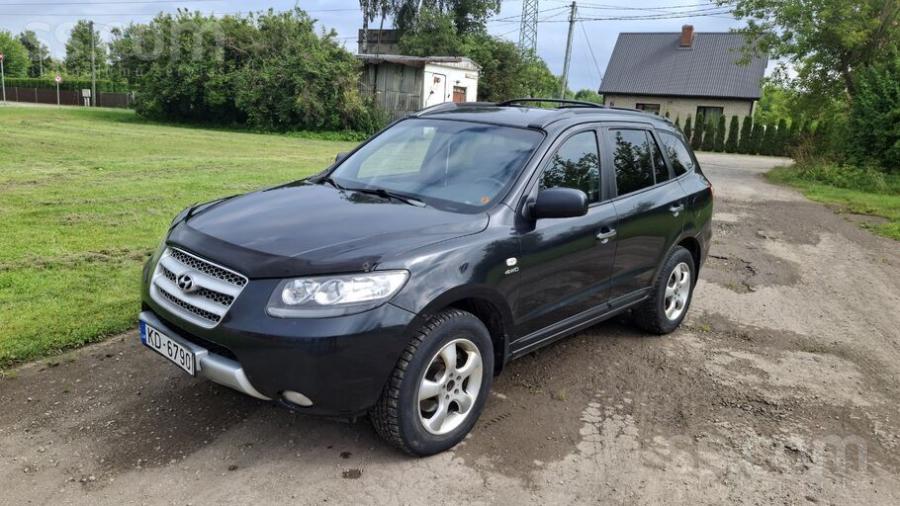 Melns Hyundai Santa Fe 2008 Jelgava, ar dzinēja tilpumu 2.20 L un nobraukumu 319 tūkst. km par 3700 €, foto 3 vietnē AUTOMOTO.COM.LV