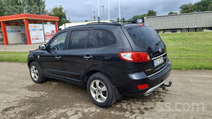 Melns Hyundai Santa Fe 2008 Jelgava, ar dzinēja tilpumu 2.20 L un nobraukumu 319 tūkst. km par 3700 €, foto 4 vietnē AUTOMOTO.COM.LV