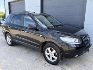 Black Hyundai Santa Fe 2008 in Vilnius, with an engine capacity of 2.19 L and mileage of 280 thousand km for 1950 €, photo  on AUTOMOTO.COM.LV