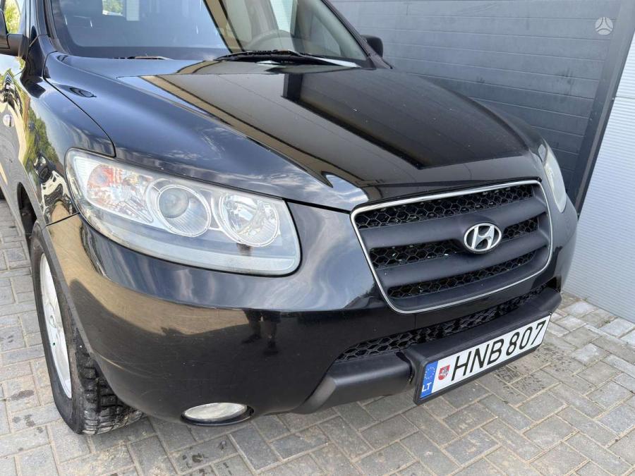 Melns Hyundai Santa Fe 2008 Viļņa, ar dzinēja tilpumu 2.19 L un nobraukumu 280 tūkst. km par 1950 €, foto 5 vietnē AUTOMOTO.COM.LV